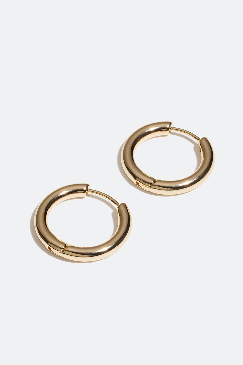 Køb Klassiske Små Guldfarvede Hoops På Glitterdk
